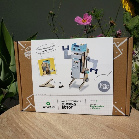 KiwiCo | Toys | Kiwico Kiwi Crate Science Kit Jumping Robot Building ...